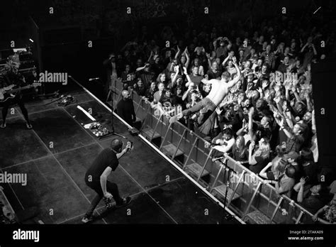 Ash Konzert Black And White Stock Photos Images Alamy