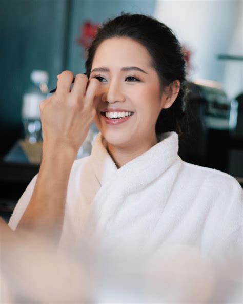 4 เคล็ดลับแต่งหน้าเจ้าสาว ให้สวยออร่าพุ่ง ทุกสภาพผิว By Atisorn Makeup