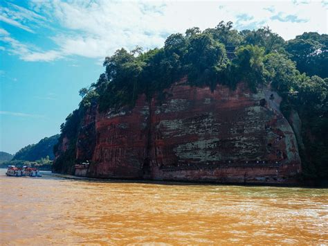 画像6枚目： 中国・四川の世界遺産「峨眉山・楽山大仏」の観光スポット特集！間近に迫る驚愕のスケール｜ Taptrip