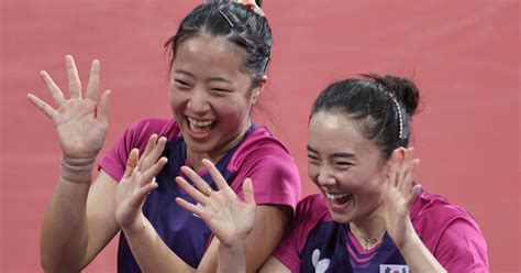 ‘관록의 언니 전지희 띠동갑 신유빈 이끌며 12년 만의 ‘코리안 드림