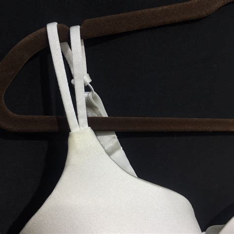Ambrielle Bra 40d Underwire White Bra Molded Cup Gem