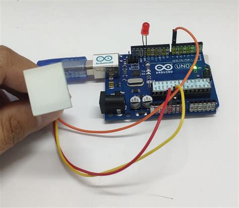 โมดูลสวิตช์สัมผัสไฟแบบ color full touch switch httm 2 7v 6v arduinoall ขาย arduino ซื้อ