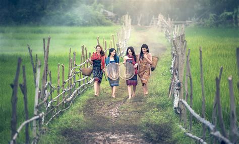 Free Photo Group Of Girls Activity Girl Group Free Download Jooinn