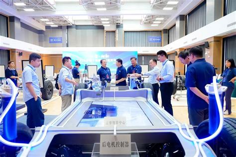腾势N7智能底盘云辇 A荣获2023年中国十佳底盘最佳舒适奖双称号 搜狐汽车 搜狐网