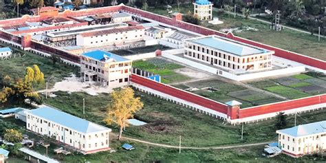 လွိုင်ကော်အကျဉ်းထောင်မှ နိုင်ငံရေးအကျဉ်းသား ၁၂ ဦးအပါအဝင် ၆၅ ဦးလွတ်မြောက်