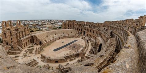 Anfiteatro De El Jem En Túnez El Anfiteatro Se Encuentra En La Moderna