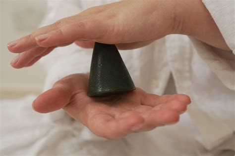 London Babe Creates Lego Like Vagina Blocks To Help Women Suffering Pain During Sex What