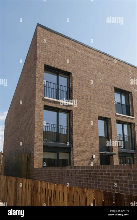 Modern Housing In Areas Of Urban Regeneration New Gorbals Glasgow