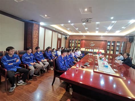 化学与食品科学学院开展 开学第一课”之服务地方教育活动 玉林师范学院