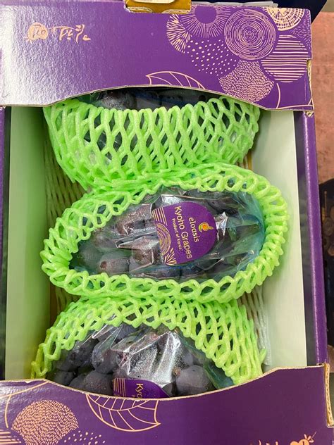 องุ่นเคียวโฮเกาหลี “เคียวโฮ” คือ🍇 องุ่นเปลือกสีดำ ผลใหญ่ ฉ่ำน้ำ มี