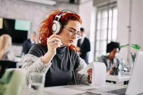 Et si la musique était la solution pour être plus productif au travail