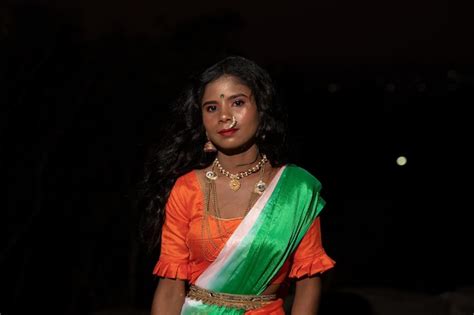 Premium Photo Girl In The Sari
