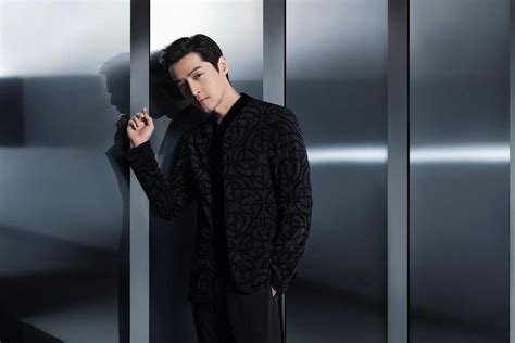 Actor Hu Ge Shocks Fans With News That He Is Married And Has A Babe The Straits Times