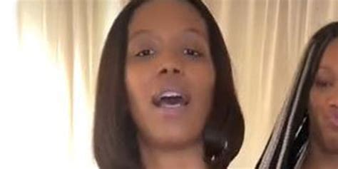 Mi mamá se probó mi vestido NSFW y la gente dice que se ve más bonita que yo ISFOS