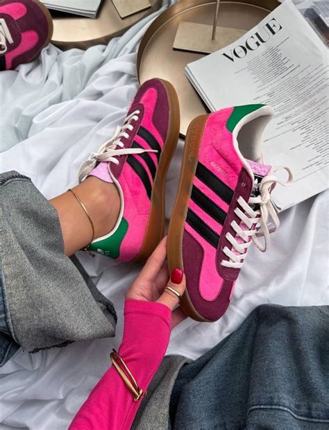 Adidas Gazelle X Gucci — ціна 2750 грн у каталозі Кросівки Купити жіночі речі за доступною ціною