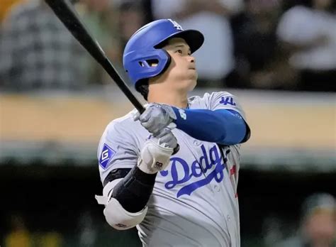 大谷翔平、4打席連続安打で打率トップに浮上！三冠王の可能性も · Dittk
