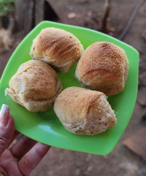 How To Make Filipino Pandesal Bread Recipe And Tutorial Pinoycookbook