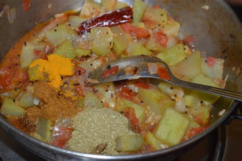 How To Make Bottle Gourd Curry Delishably