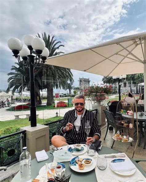 Catalin Botezatu A Ajuns Din Nou Pe Masa De Operatie Ce A Patit Creatorul De Moda Sunt