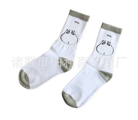 小孩脚气初期图片 小孩脚上长水泡是什么原因 随意云