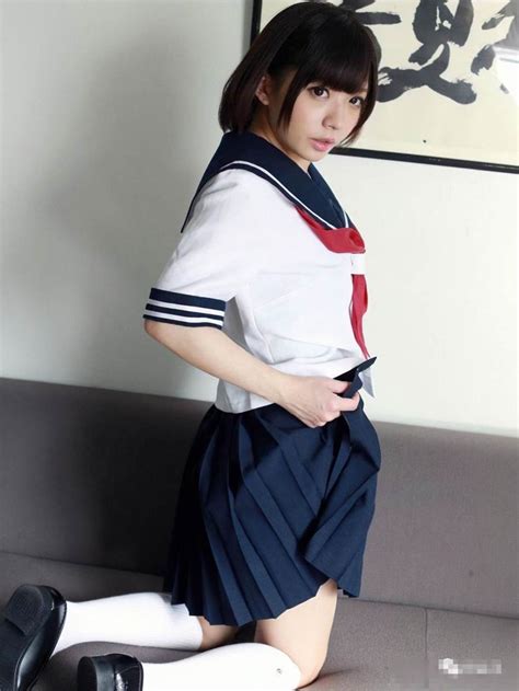 爆紅跌落再崛起的鋼鐵俠羅莉—— 麻里梨夏