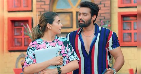 Akshara Singh New Bhojpuri Song Piya Ke Jhulfiya Going Viral See Video