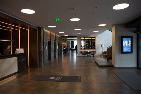 Хотел Шератон 4* - Туристичка организација Нови Сад