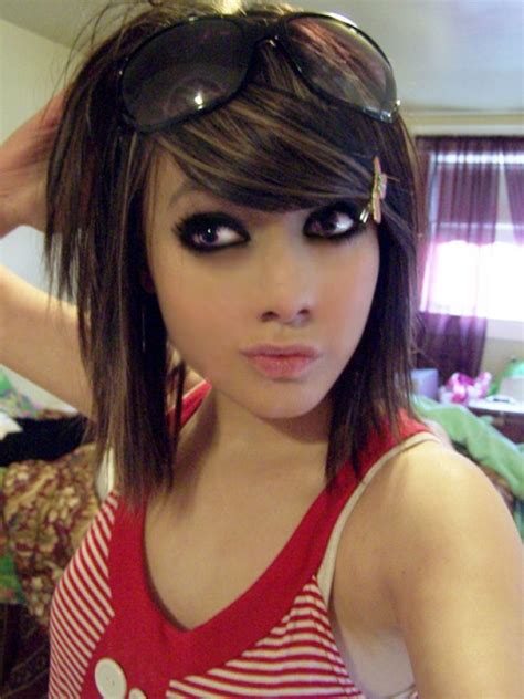 Emo Girl Hairstyles Girl Haircuts Cute Hairstyles For Short Hair