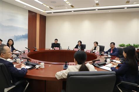 校领导带队赴成都农商银行走访看望校友 西南财经大学财政税务学院
