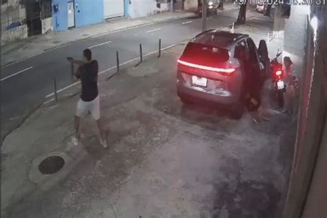Rj Militar Reage A Tentativa De Assalto E Atira Contra Criminosos