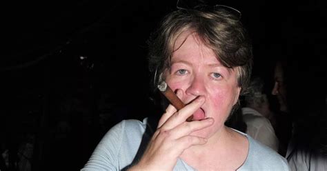 Who Is Therese Coffey Cigar Chomping Health Secretary Who Snapped At Marcus Rashford The Mirror