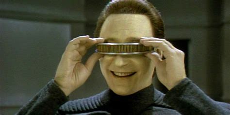 Star Trek What Happened To Geordi Laforges Visor After Tng