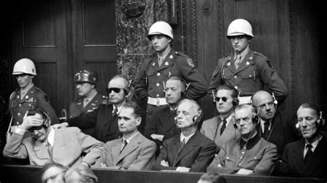 El dinero de los judíos por Ramon Aymerich