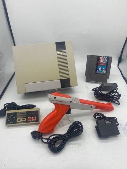 Nintendo Nes 8bit 1985 Pal Including Zapper Cables