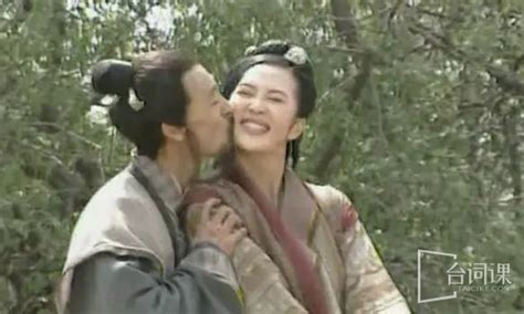《上错花轿嫁对郎》1 20全集剧情介绍播出时间演员表分集剧情 《上错花轿嫁对郎》2001电视剧 台词课