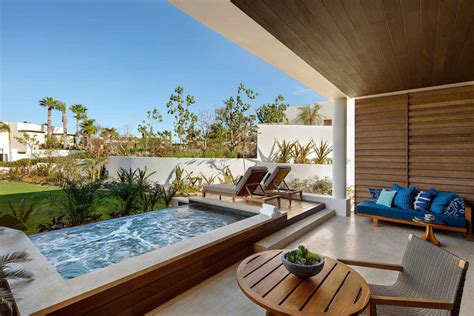 20 Stunning Hotel Rooms With Private Pools