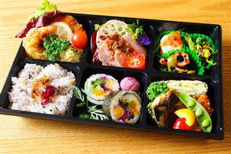 富山県へ配達 お弁当 和食 彩り御膳 Hasshi│高級宅配弁当のデリバリーサイト「yuizen」