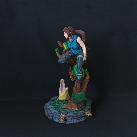 Tomb Raider Lara Croft Tomb Raider Figure Lara Croft Statue Collectible