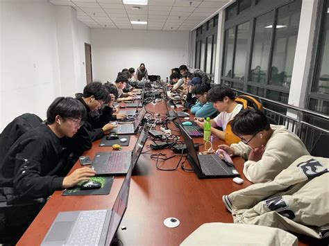 机电工程学院科技创新协会开展“西门子杯”中国智能制造挑战赛培训 烟台理工学院机电工程学院