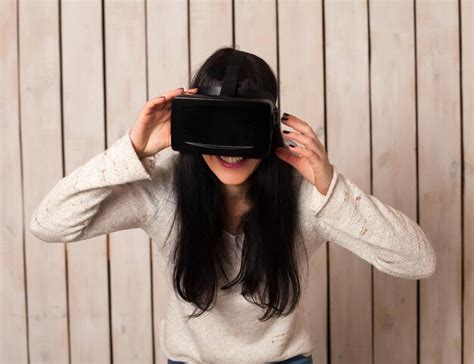 Premium Photo Woman In Virtual Reality Helmet Vr Glasses