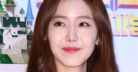 사진 여자친구 신비인형 미모