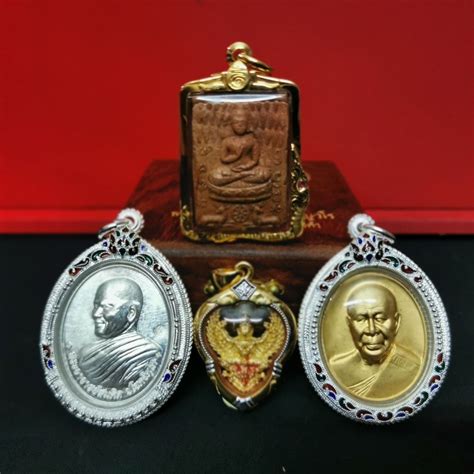 พระวุทธเนตร สนฺตกาโย 🥰 รางวัล และกำลังใจ ไม่ต้องรอจากใครๆ เราก็มอบให้ตัวเราเองได้ 🍁 ปลาบิน