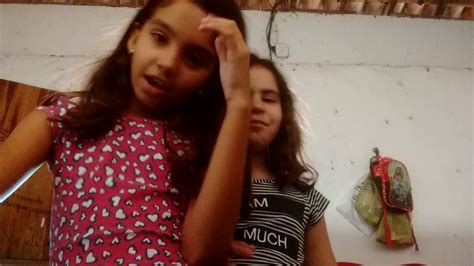 Desfilando e dançando a minha prima YouTube