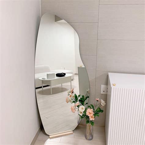 아워프레임 비정형 대형 전신 스탠드 인테리어 거울 아워프레임