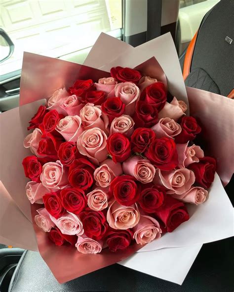 Recopilación imagen 100 un ramo de rosas rojas Abzlocal mx