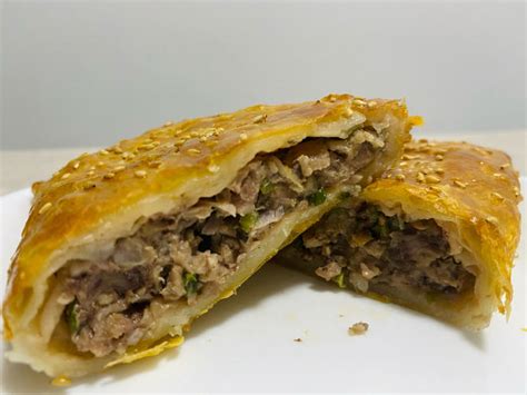 【黑椒牛肉馅饼的做法步骤图，怎么做好吃】hilong的菜谱下厨房