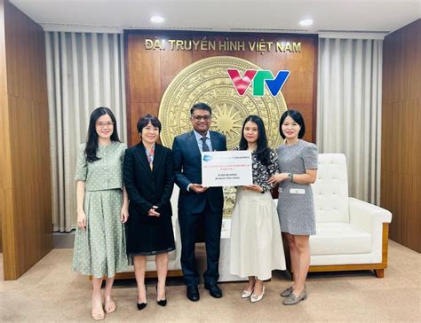 Salesforce Vto Communityimpact Philanthropy Giveback Thu Ha Vu