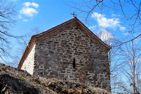 ვარდისუბნის იოანე ნათლისმცემლის ეკლესია Georgian Travel Guide