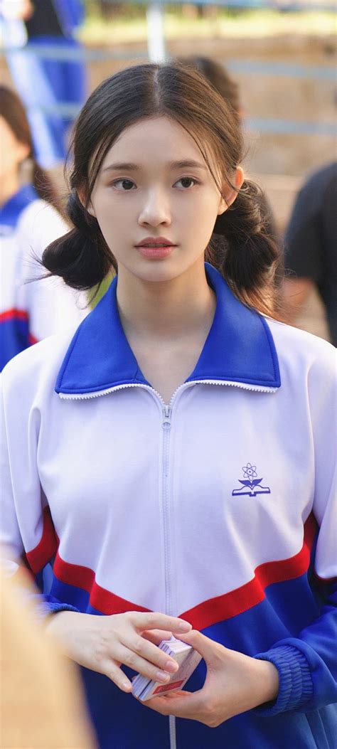 校服美女林允 花瓣网