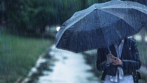 El significado de soñar con lluvia y por qué debes prestar atención